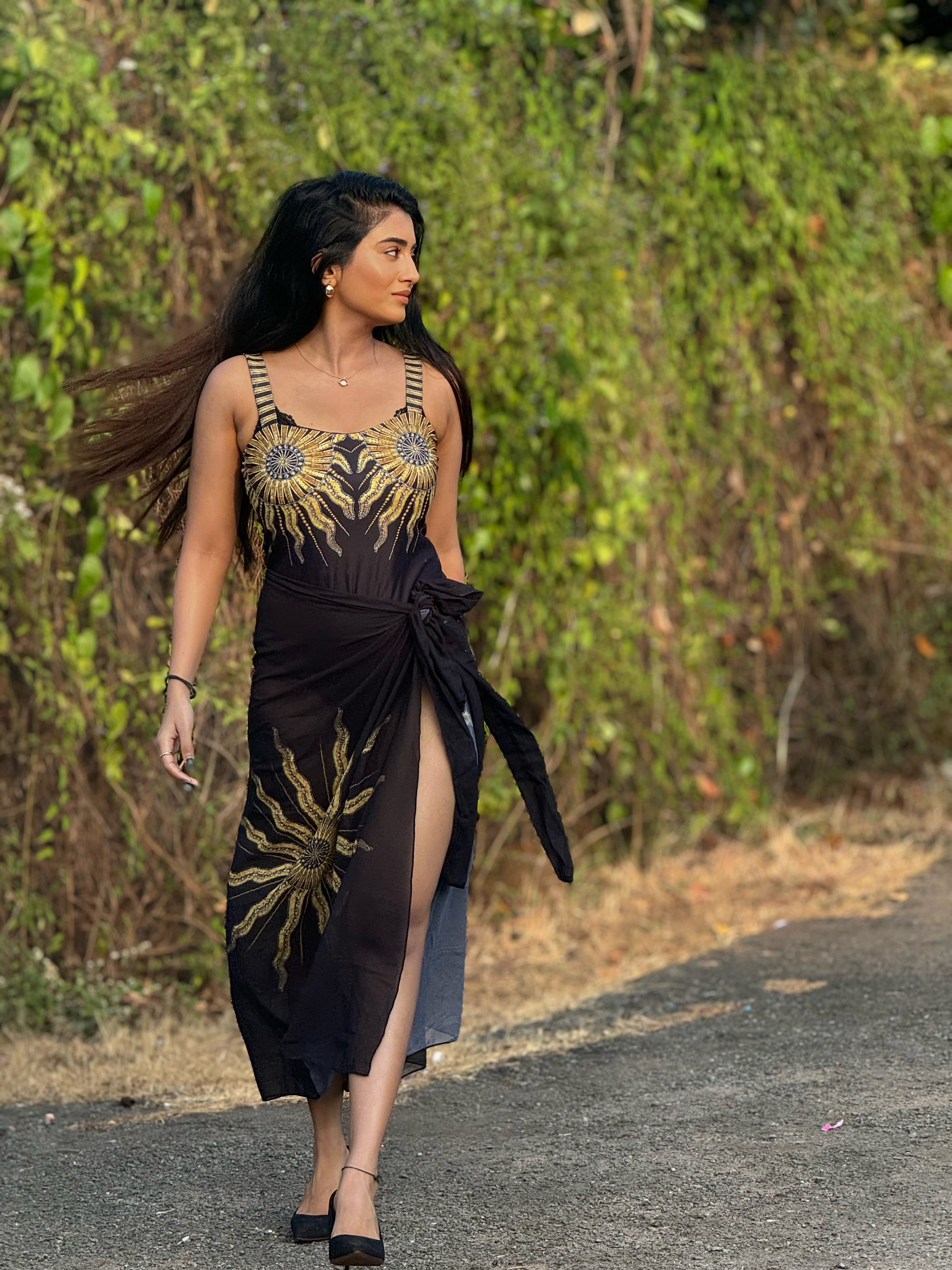 Waves by Shrijal: Caribbean Charm – WomanLikeU